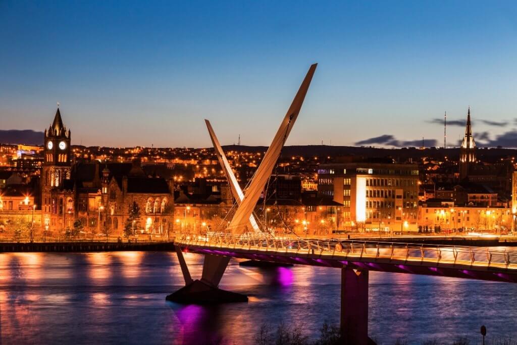 Derry Girls Tour: Seeing Derry's Most Popular Attractions